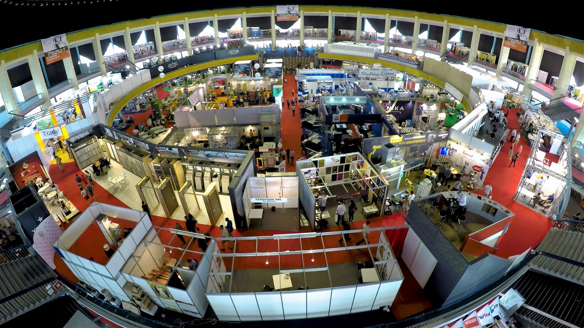 FOTO SUS - Revista Mobila